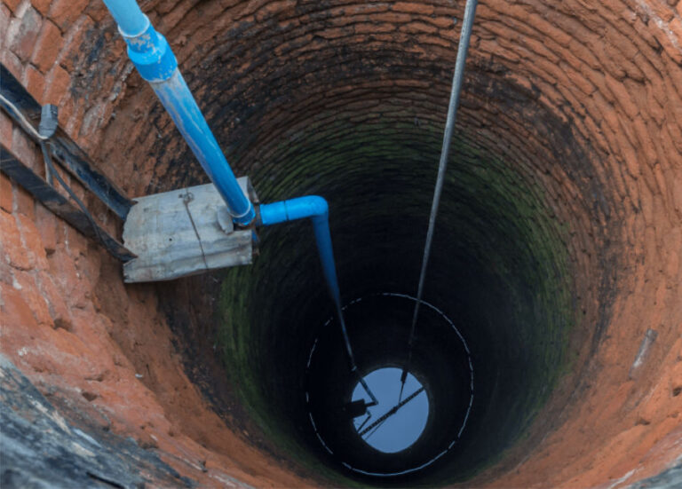 ¿Cómo se saca el agua de un pozo? - MasterEquipos